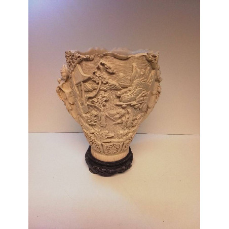 VASE RESINE STYLE ASIATIQUE